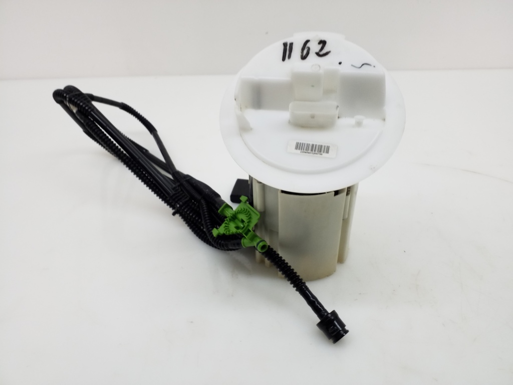 Used Mercedes Benz E-Class Fuel pump in the tank A2044702294