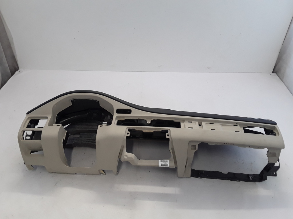Used VOLVO XC70 Interior panel and its details 39891979