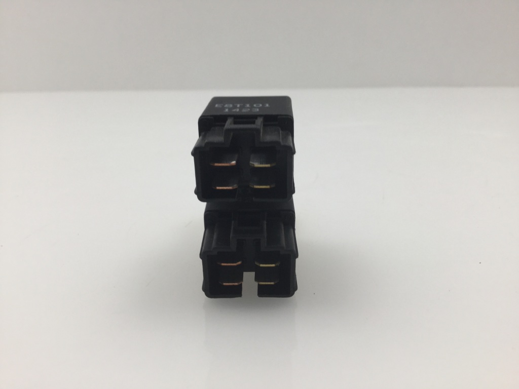 Used Mitsubishi Pajero Relay E8T101
