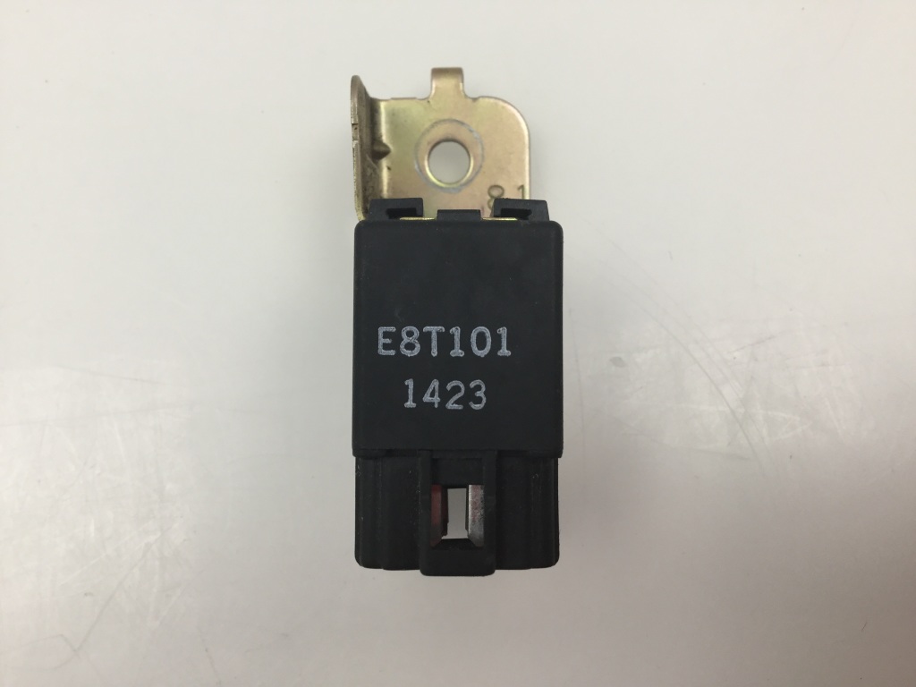 Used Mitsubishi Pajero Relay E8T101