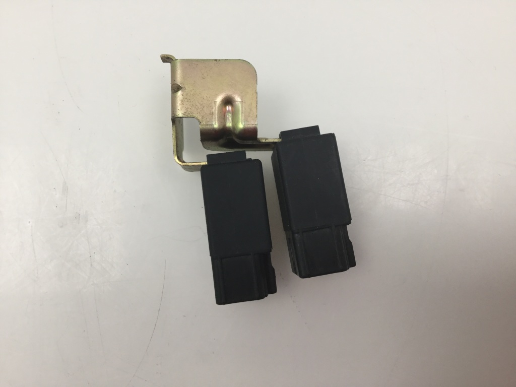 Used Mitsubishi Pajero Relay E8T101