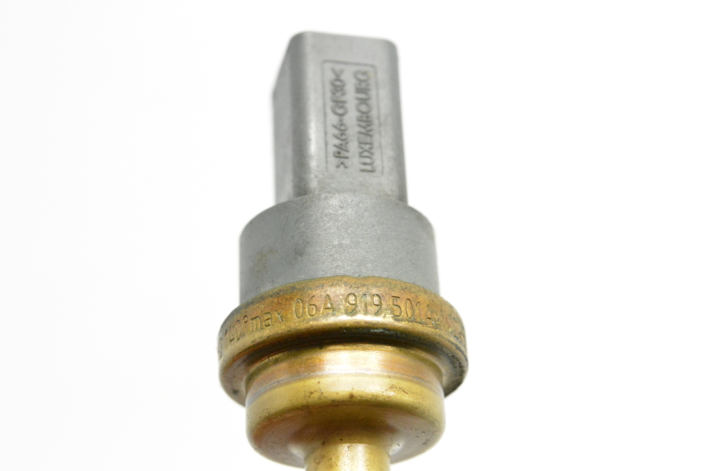 Used Volkswagen Passat Coolant temperature sensor 06A919501A