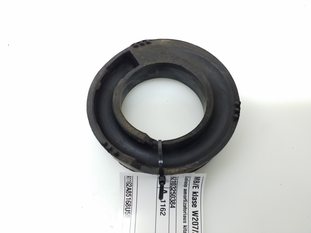 Naudotas Mercedes Benz E-Class Galinės spyruoklės atrama A2103250384