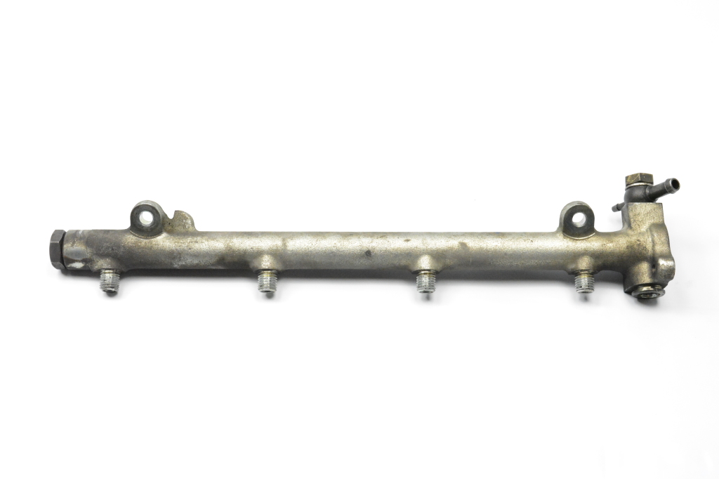 Used Mercedes Benz C-Class High pressure fuel route and its details ...