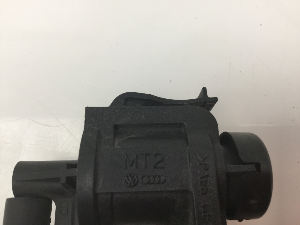 Used Volkswagen Passat Solenoids 1J0906283B