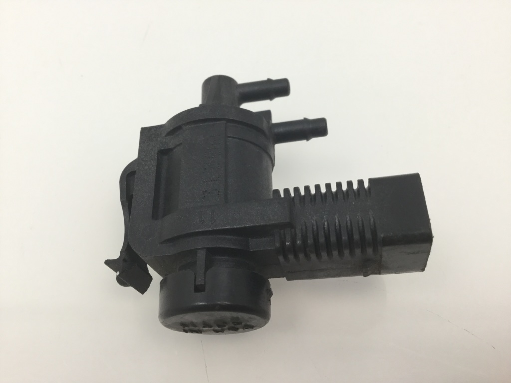 Used Volkswagen Passat Solenoids 1J0906283B