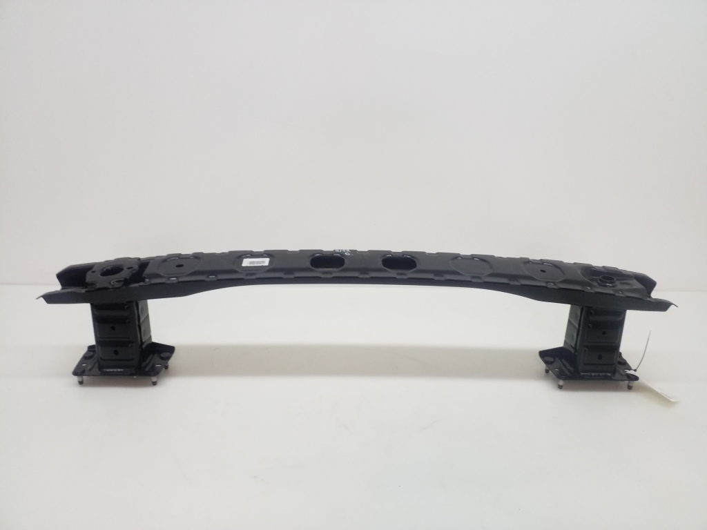 Naudotas Mercedes Benz A-Class Galinio bamperio balkis A2466101100