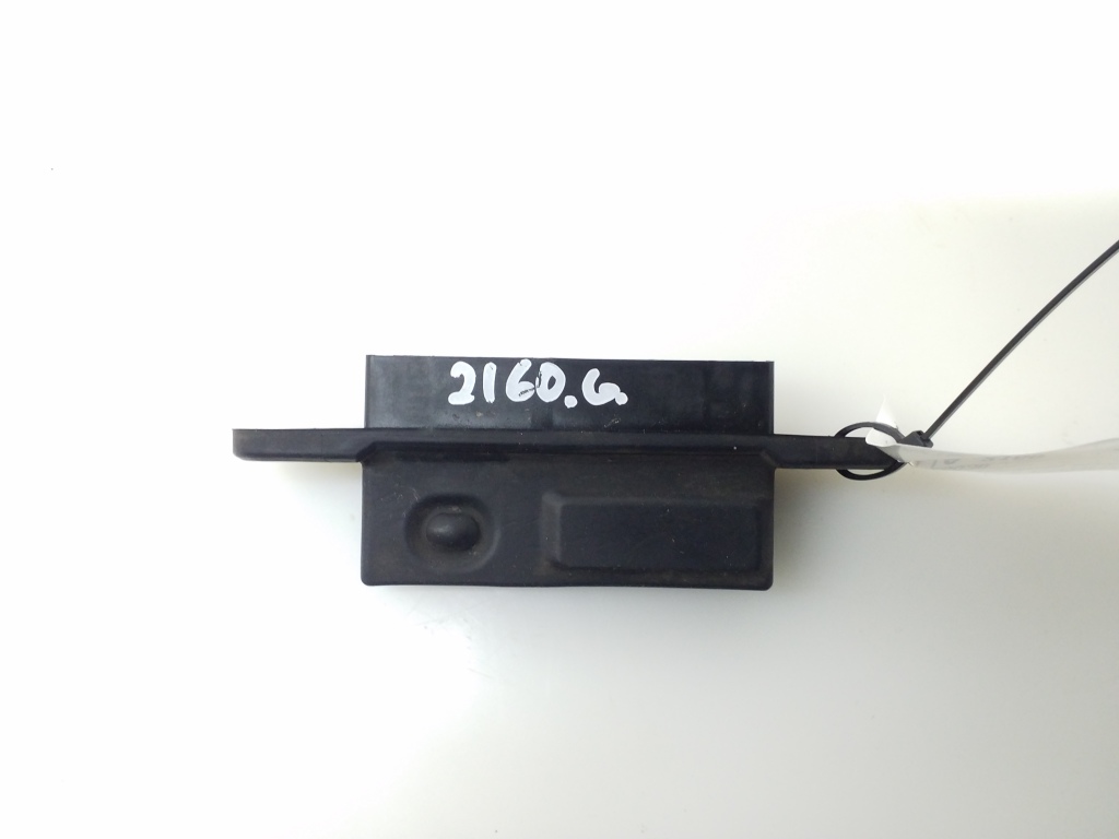 Used TOYOTA RAV 4 Outer boot handle 8484028030