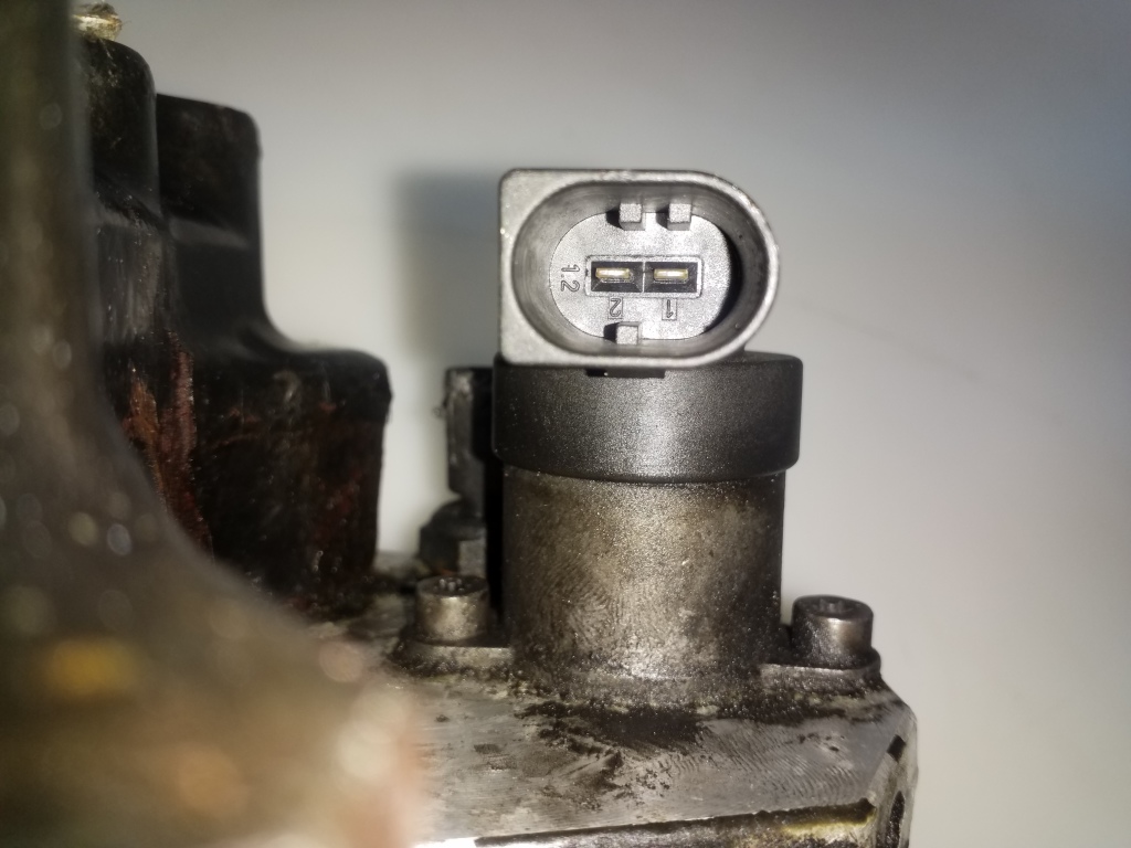 Used Mercedes Benz ML-Class Fuel pump and its parts