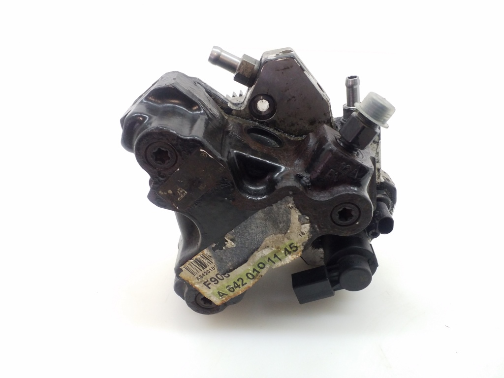 Used Mercedes Benz ML-Class Fuel pump and its parts