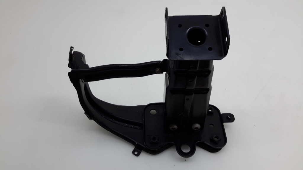 Used Mercedes Benz CLS-Class Front bumper beam damper A2196200195