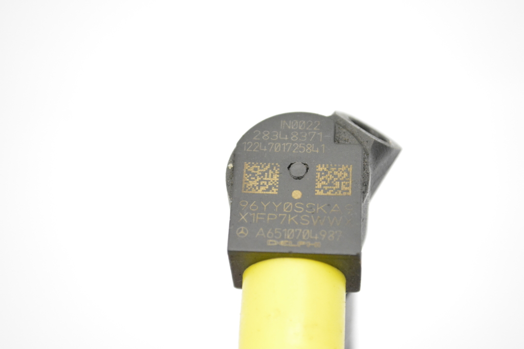 Used Mercedes Benz Vito Fuel injector A6510704987