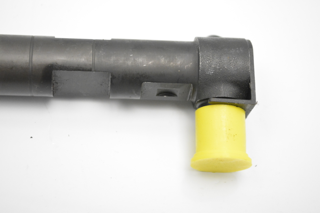 Used Mercedes Benz E-Class Fuel injector A6510702887