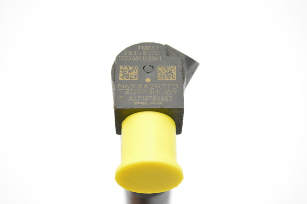 Used Mercedes Benz E-Class Fuel injector A6510702887