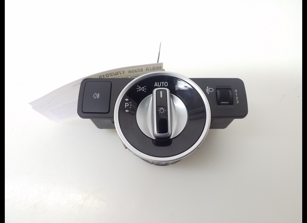 Naudotas Mercedes Benz A-Class Jungiklis šviesų įjungimo A2129050651