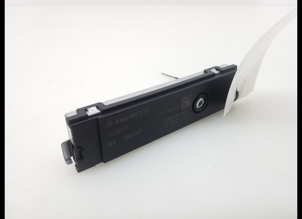 Used Mercedes Benz A-Class Antenna amplifier A1669051702