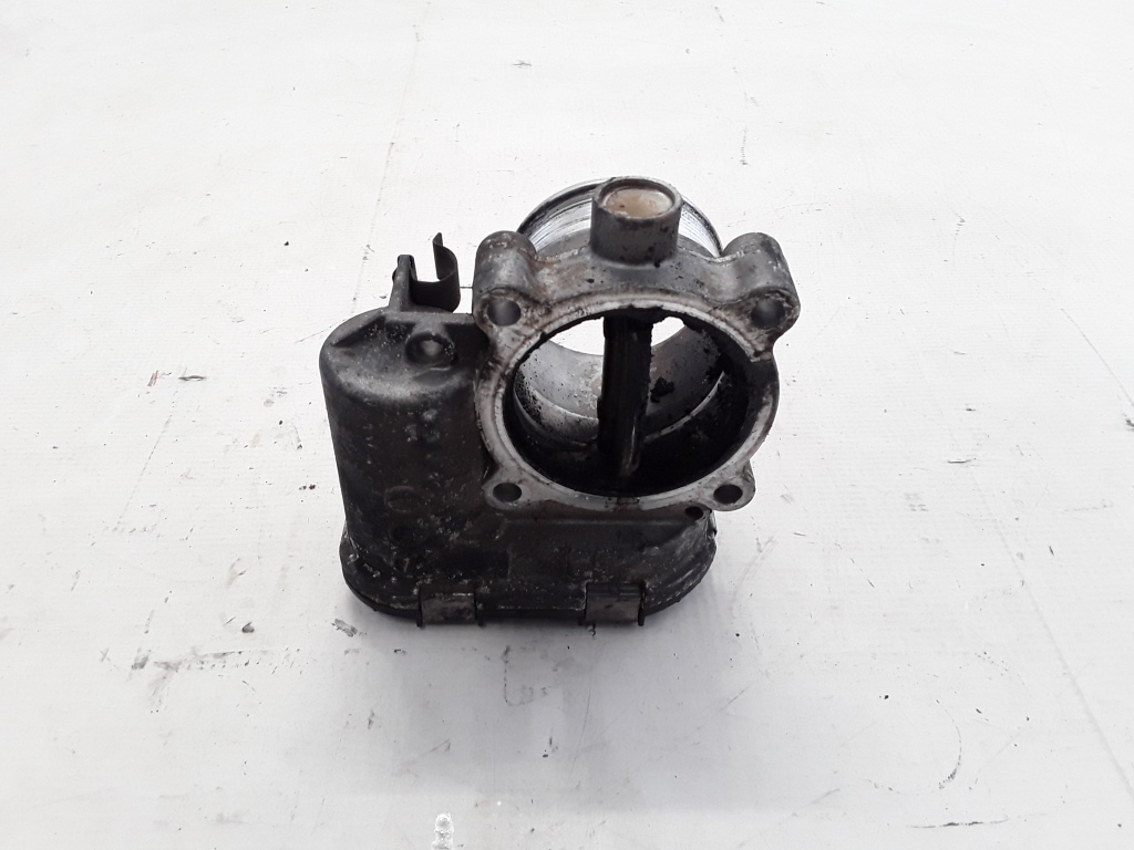 Naudotas VOLVO XC60 Akseleratoriaus sklendė 31216665