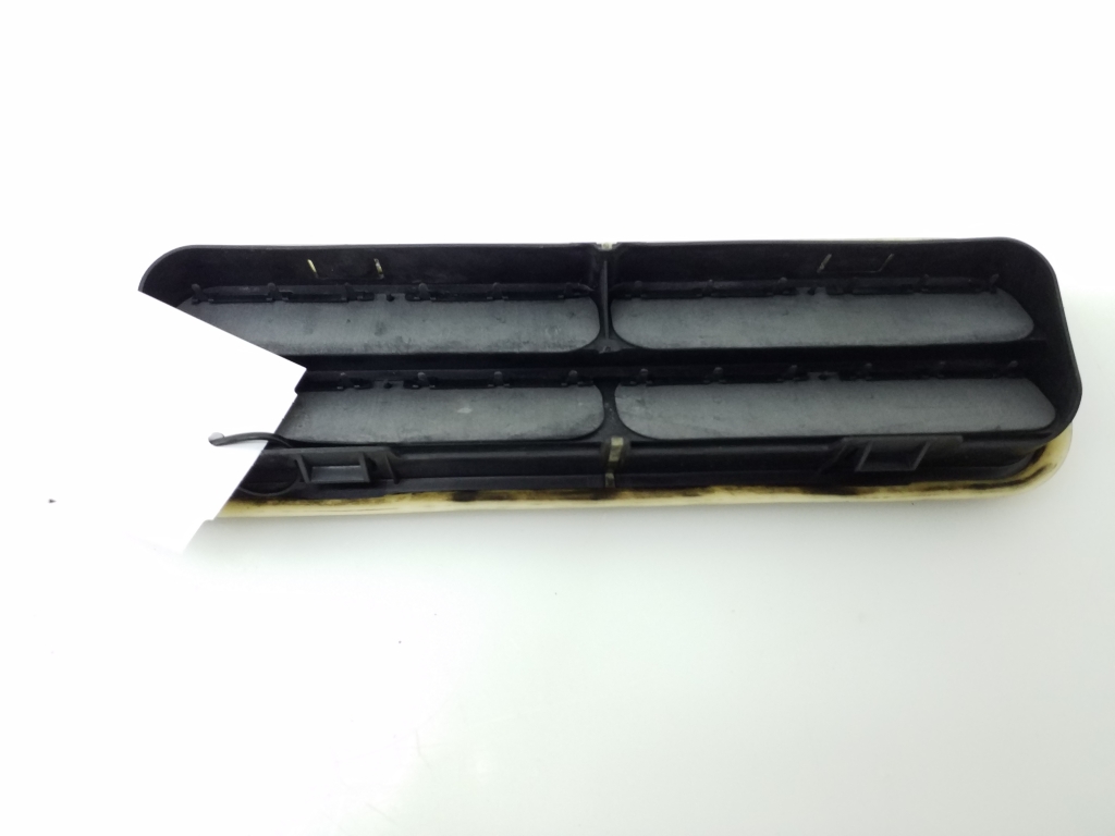 Used Mercedes Benz E-Class Rear wing ventilation grille A2128300242