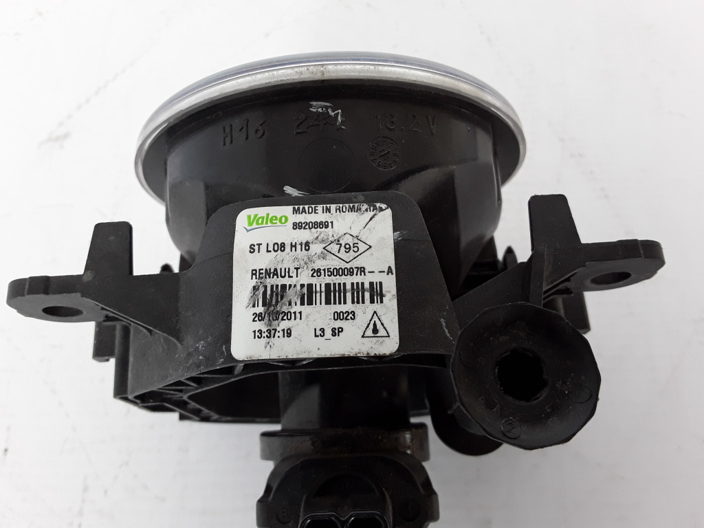Used RENAULT Clio Front bumper fog lamp 261500097R
