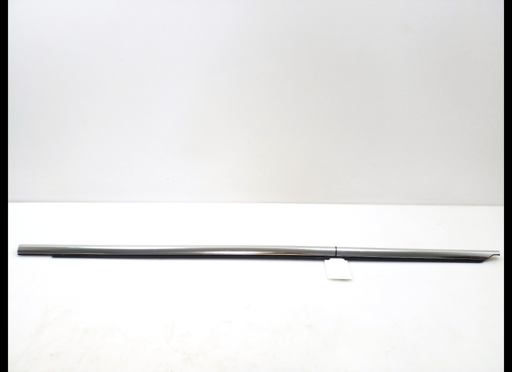 Naudotas Mercedes Benz S-Class Galinių šoninių durų juostelė prie ...