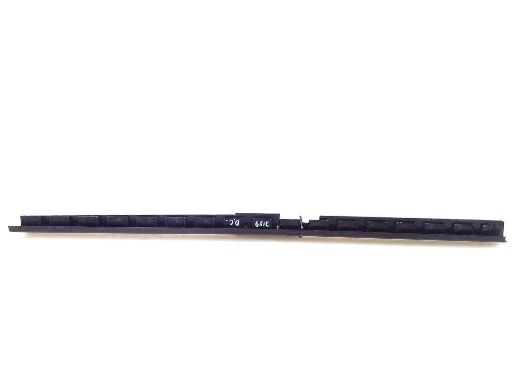 Naudotas Mercedes Benz S-Class Galinių šoninių durų juostelė prie ...