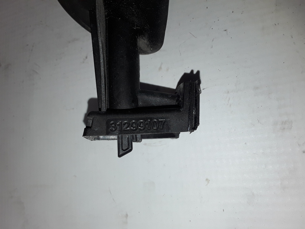 Used VOLVO XC60 Fuel filler cap lock 31299107