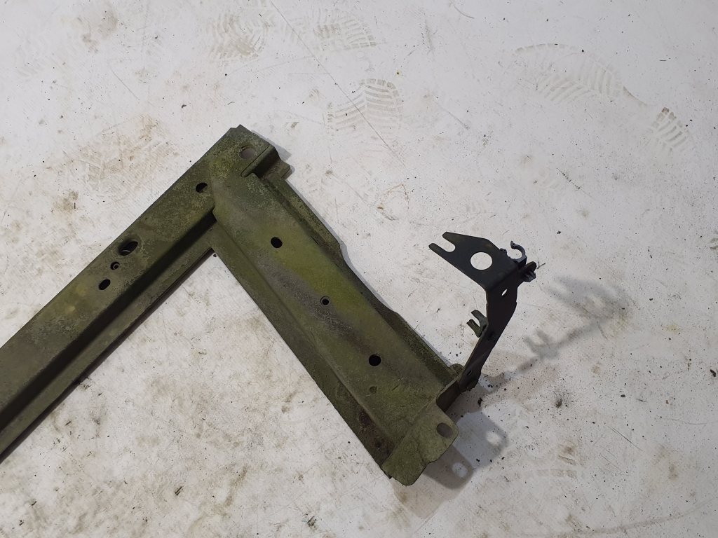 Used RENAULT Scenic Cooling radiator bracket 8200761565