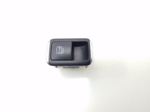 Used Mercedes Benz GLK-Class Front door glass switch A2048707358