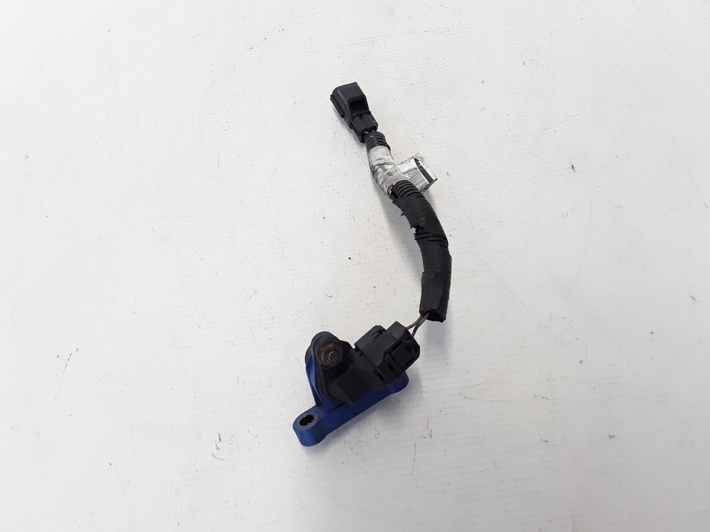Used VOLVO C70 Shaft position sensor 31331765